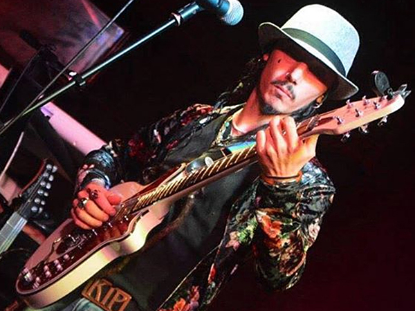 Brian May Guitars Artists Gallery