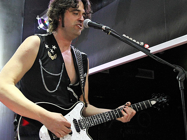 Brian May Guitars Artists Gallery