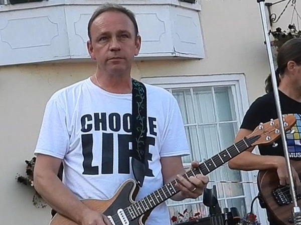 Brian May Guitars Artists Gallery